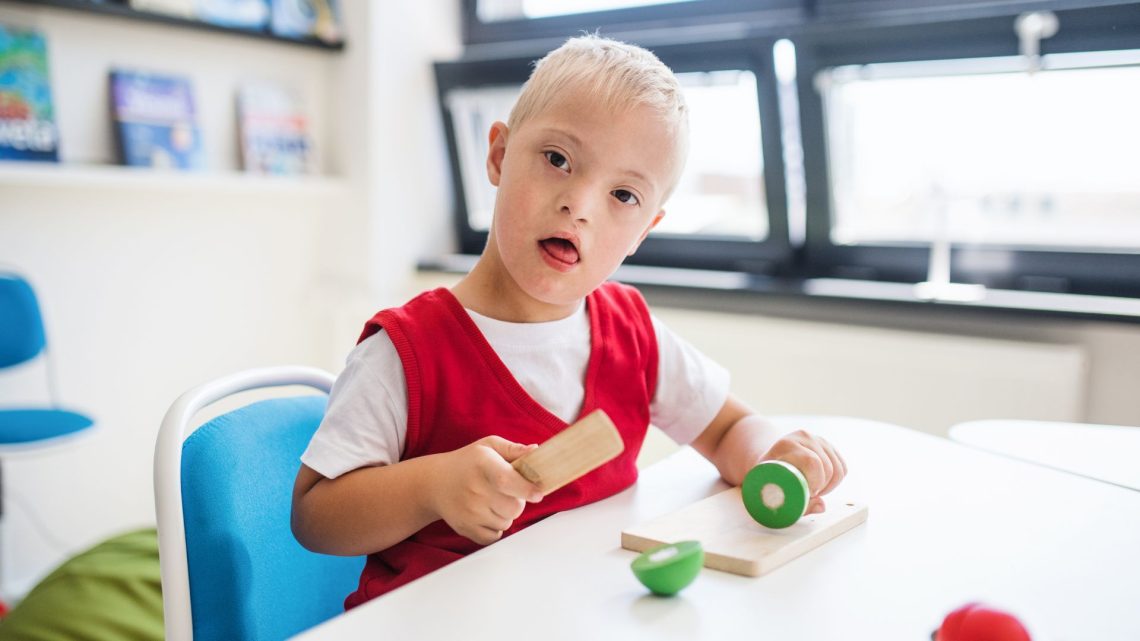 Se spécialiser dans l'accueil d'enfants en situation de handicap